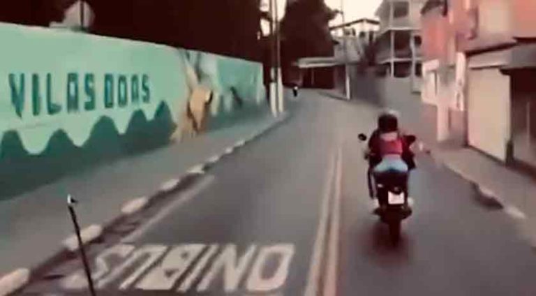 'Cinematic' motorcycle chase in Brazil goes viral on social media