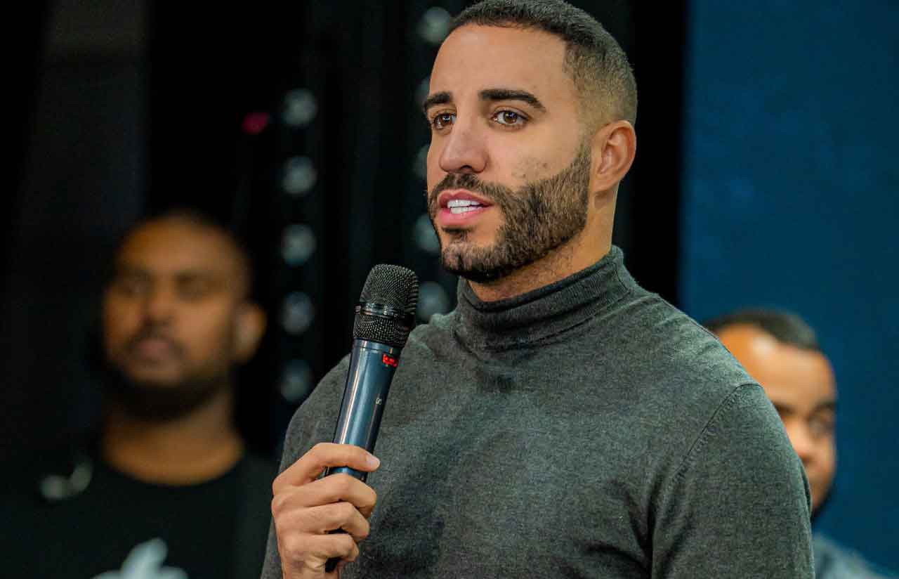 Pastor Leonardo Sale adia retorno ao Brasil para atender agenda de compromissos em turnê nos ...